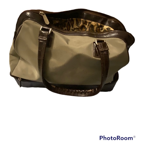 Jessica Simpson | Bags | Jessica Simpson Travel Bag With Zip Around ...